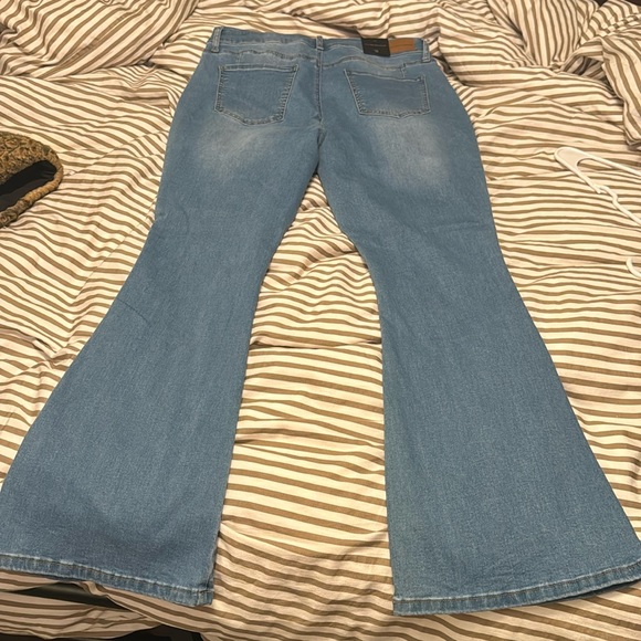 flying banana | Jeans | Nwt Flying Banana Womens Curvy Stretchy Bootcut ...